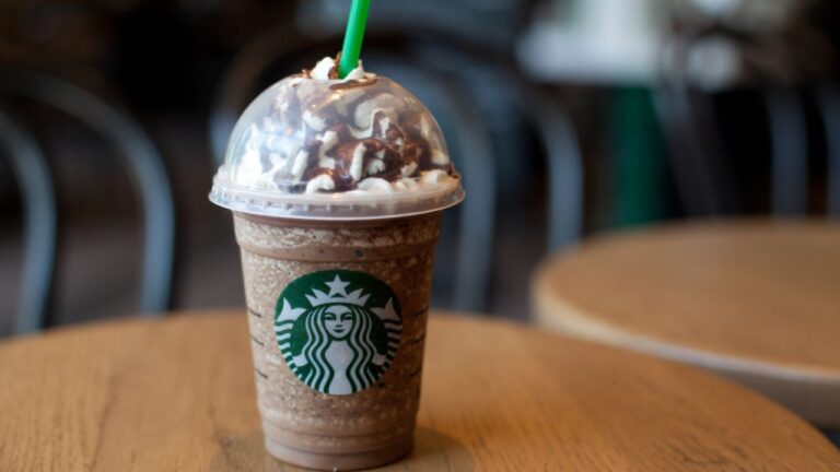 8 Reasons Why Is Starbucks So Popular